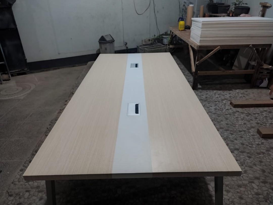 Meja meeting colokan meja rapat 240 x 110 x 75, Perabotan Rumah di ...
