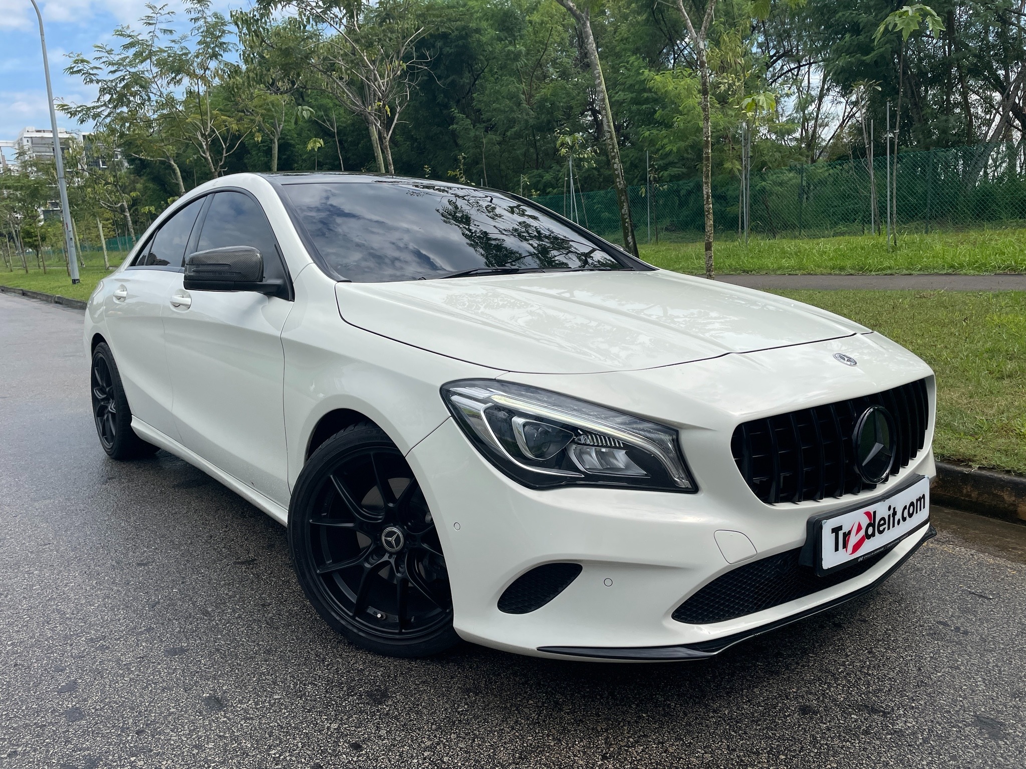 MERCEDES BENZ CLA180 COUPE URBAN (R18 LED), Cars, Used Cars on Carousell