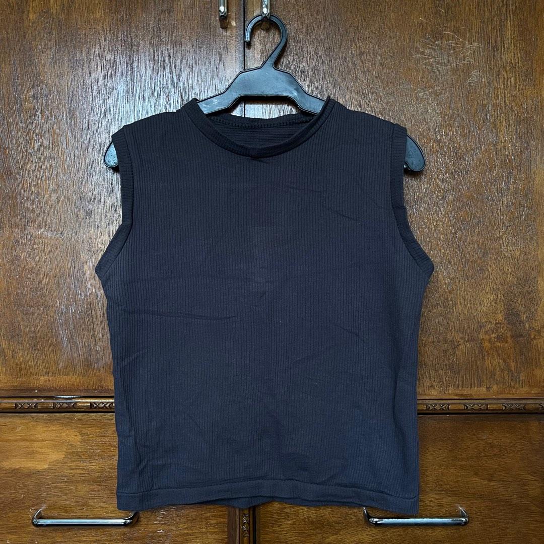 Mock Turtleneck Sando, Women's Fashion, Tops, Sleeveless on Carousell