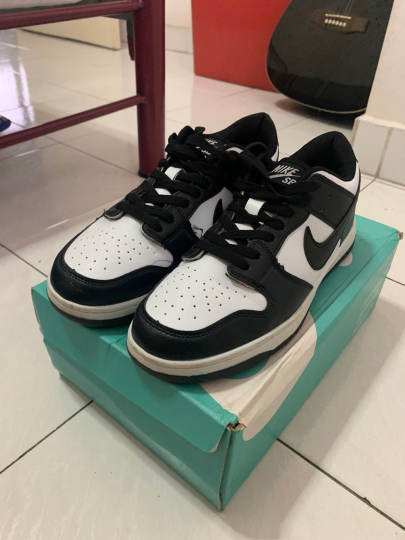 Nike SB Dunk Low Panda, Men's Fashion, Footwear, Sneakers on Carousell