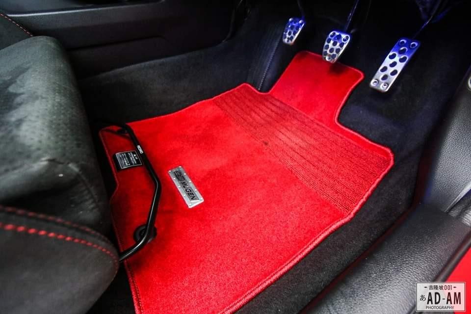 Original Mugen Carpet (FK8R), Car Accessories, Accessories on Carousell