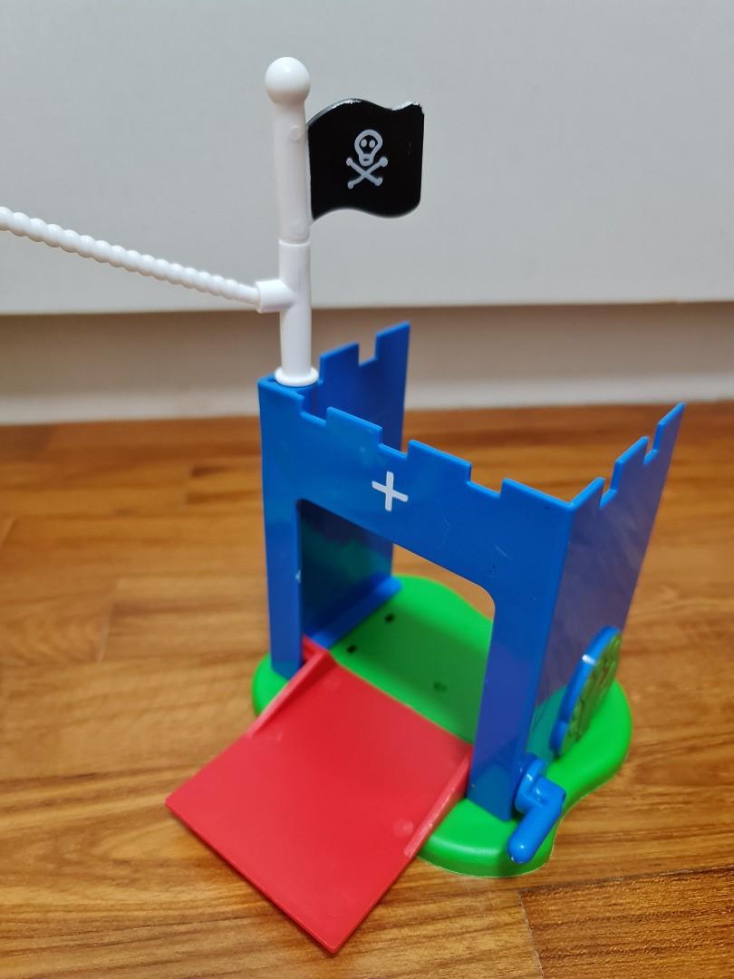 Peppa Pig Tree House & Family Figurines, Hobbies & Toys, Toys & Games ...