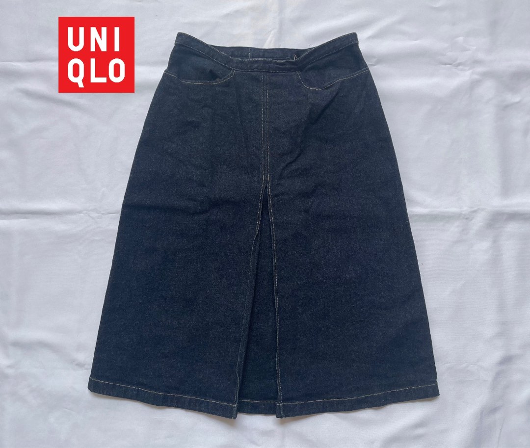 Rok jeans by Uniqlo dark blue, Fesyen Wanita, Pakaian Wanita, Bawahan ...