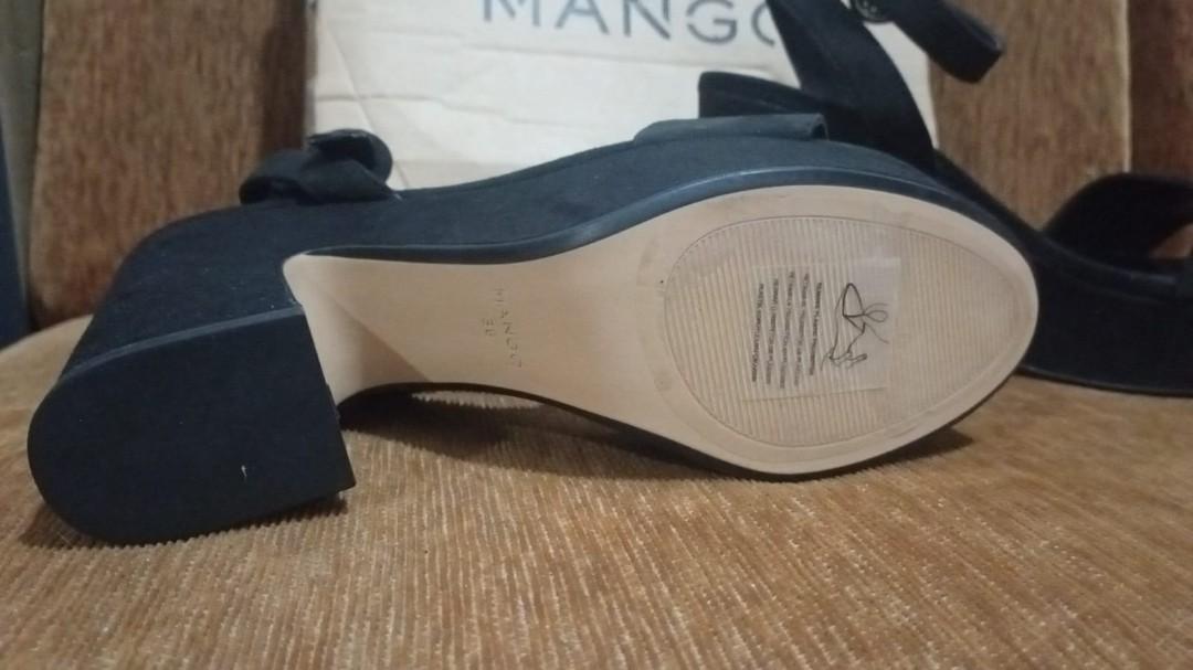 Sepatu kece branded mango, Fesyen Wanita, Sepatu di Carousell