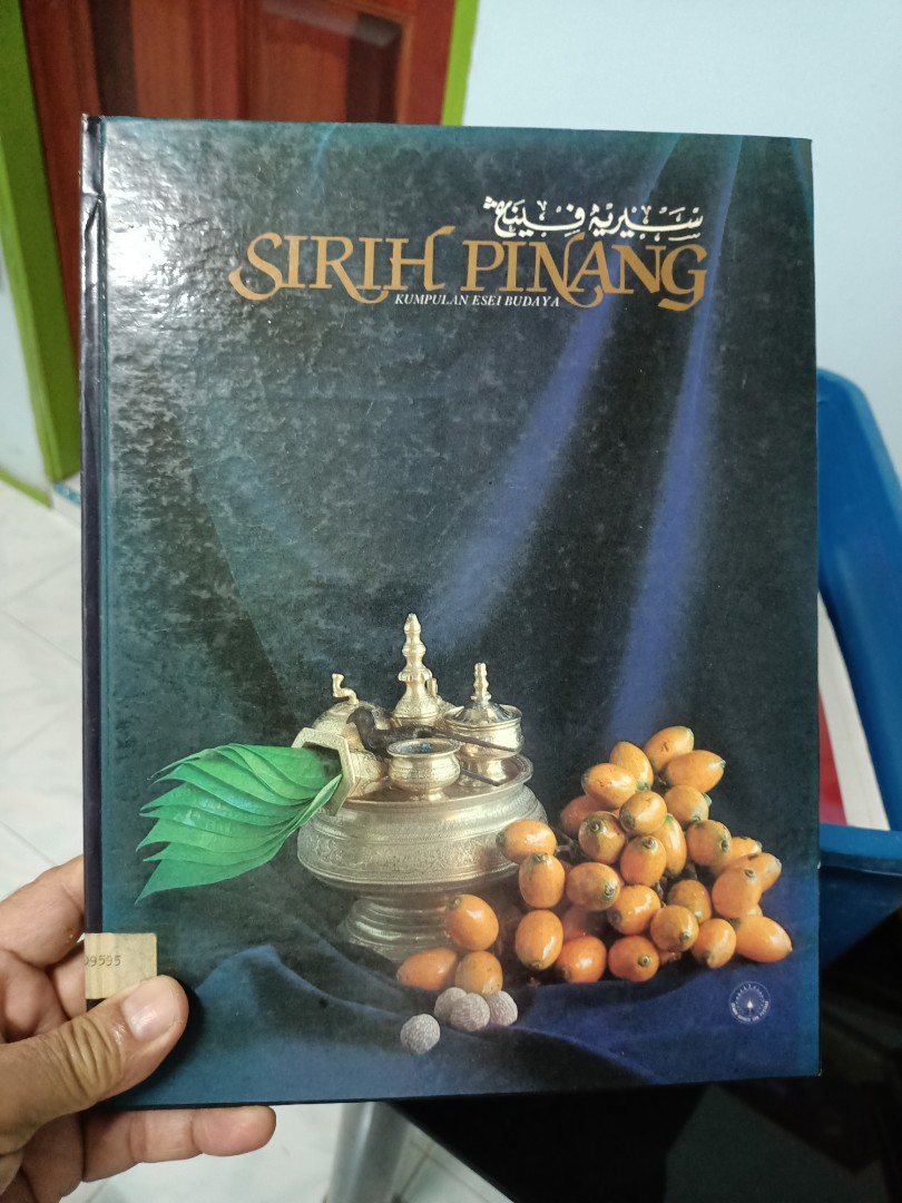 Sirih Pinang, Hobbies & Toys, Books & Magazines, Storybooks on Carousell