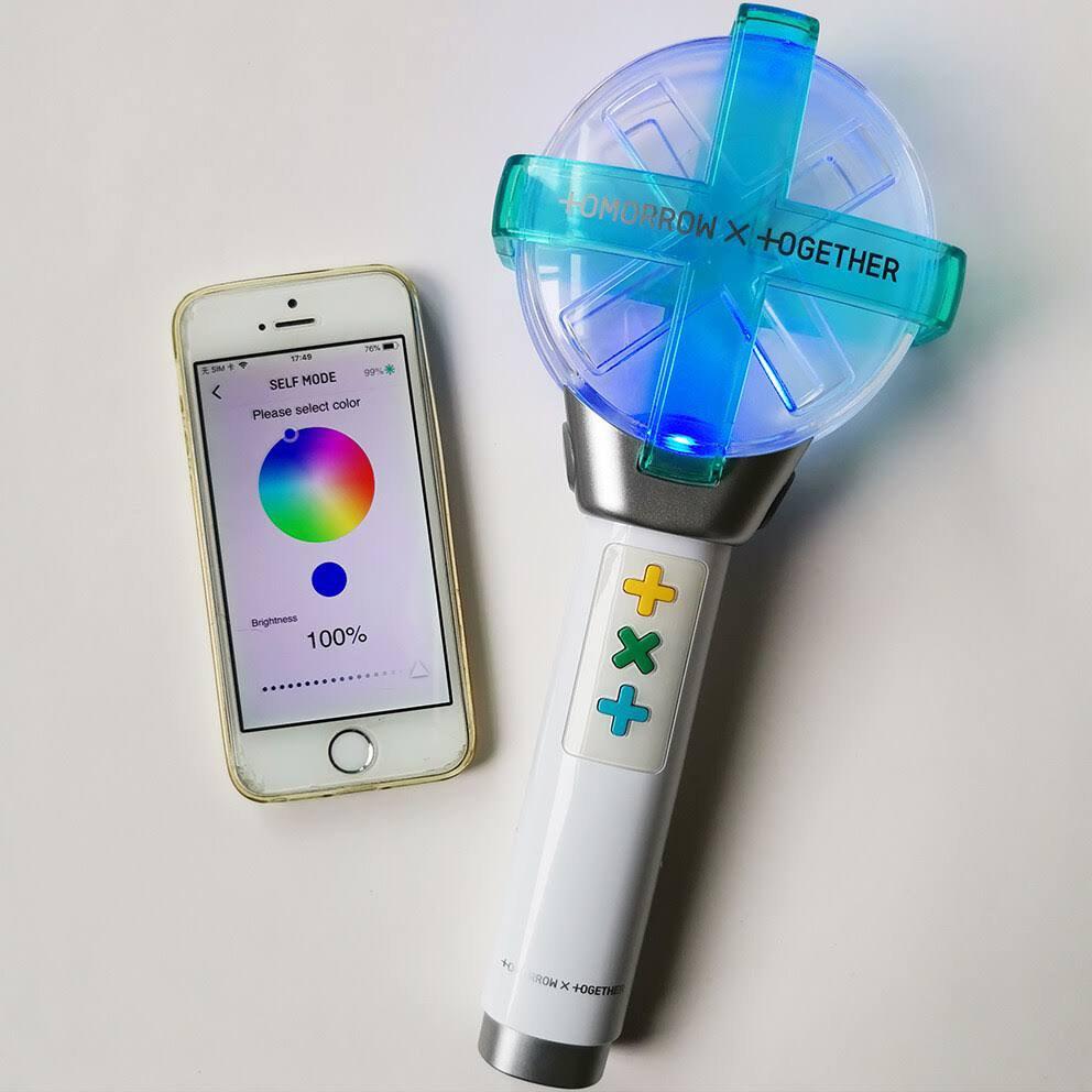 TXT Moa Bong Official Light Stick [ON HAND], Hobbies & Toys ...