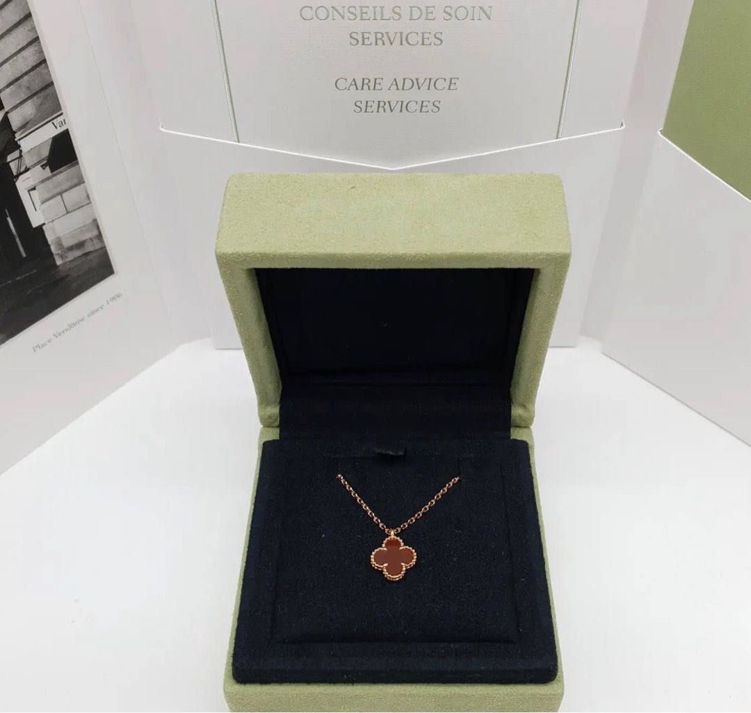 VCA necklace, Luxury, Accessories on Carousell