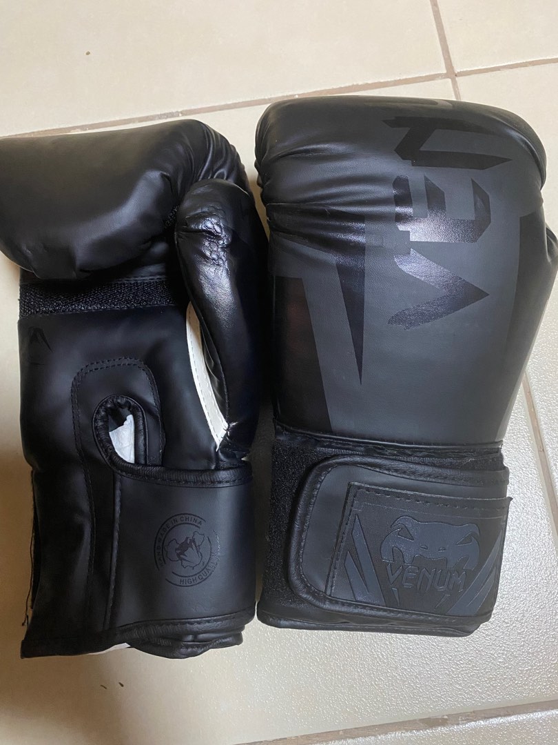 Venus boxing glove 10, Sports Equipment, Exercise & Fitness, Cardio ...