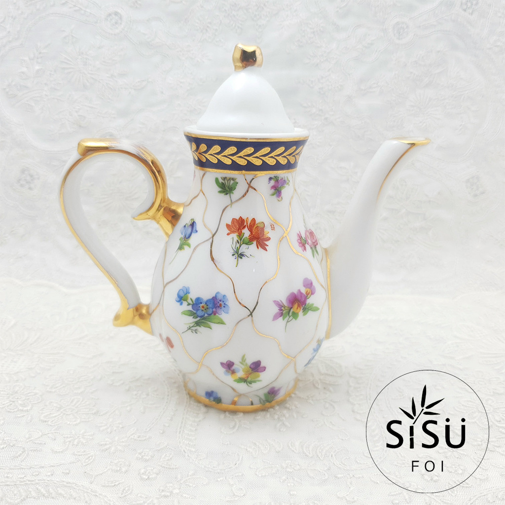 Vintage Miniature Regal Teapot, Furniture & Home Living, Kitchenware ...