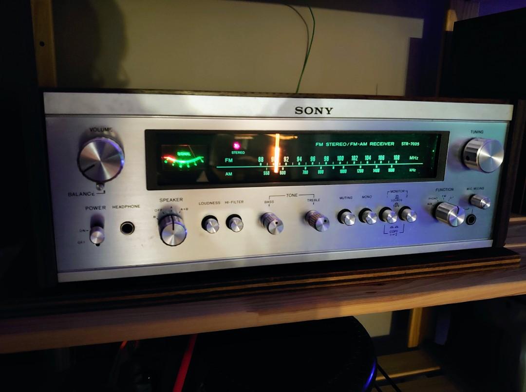 Vintage Sony receiver STR7025, Audio, Other Audio Equipment on Carousell