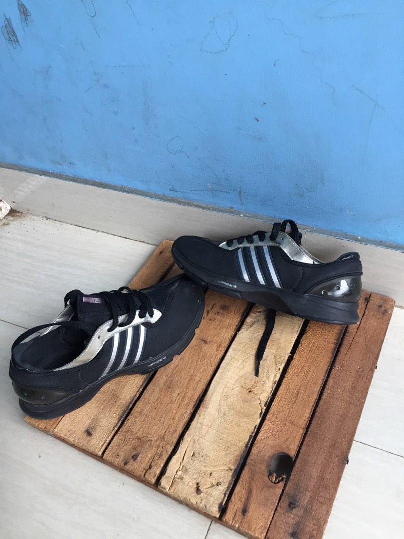 Adidas Climawarm Original, Fesyen Pria, Sepatu , Sneakers di Carousell