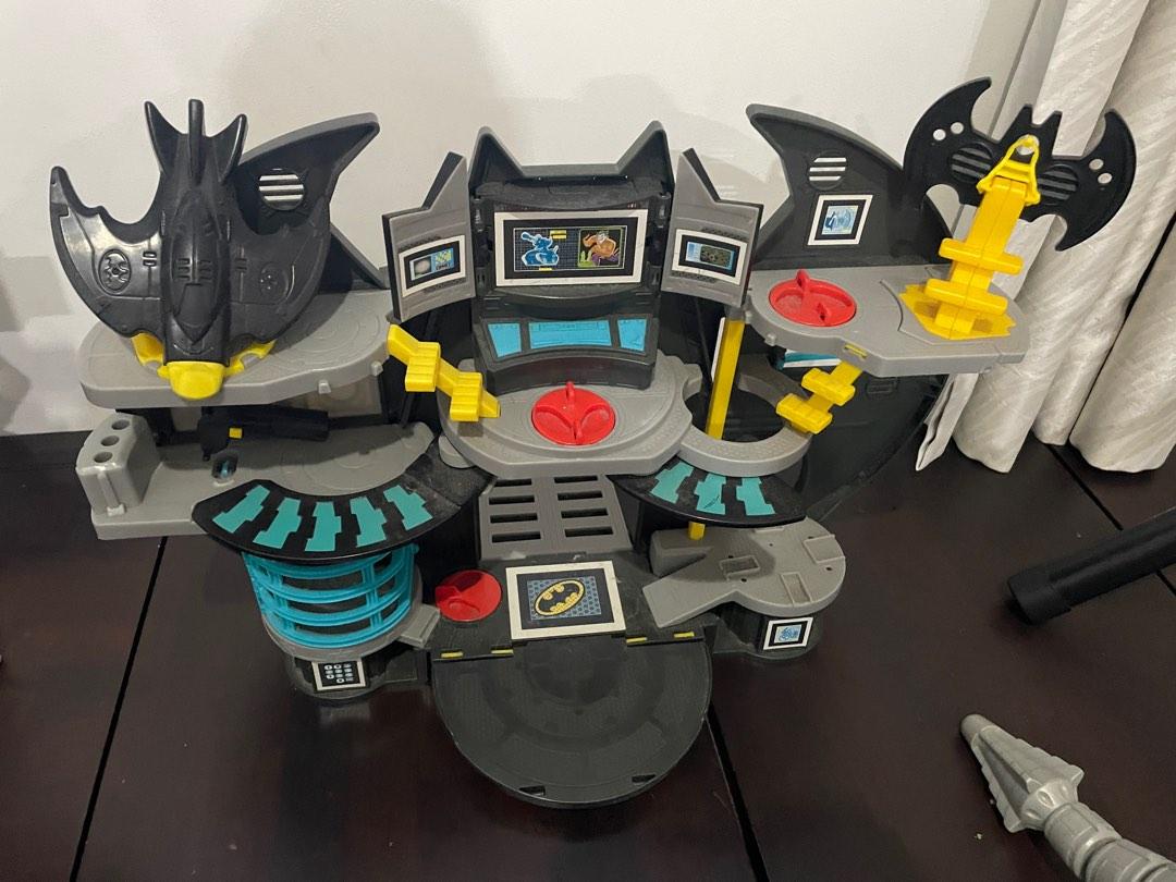 Batman Cave Sets with Characters from DCU, Hobbies & Toys, Toys & Games ...