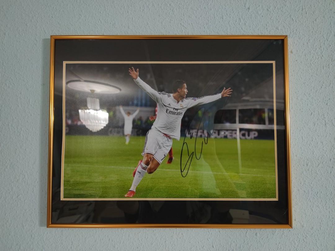 Framed Cristiano Ronaldo signed Real Madrid photo, Hobbies & Toys ...