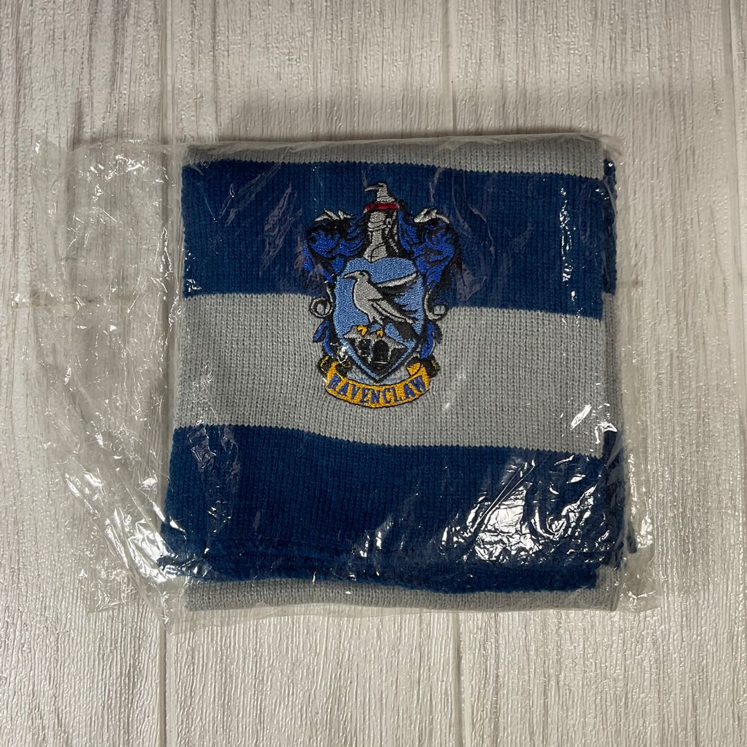 Harry Potter Ravenclaw Scarf (Version 1), Hobbies & Toys, Memorabilia ...
