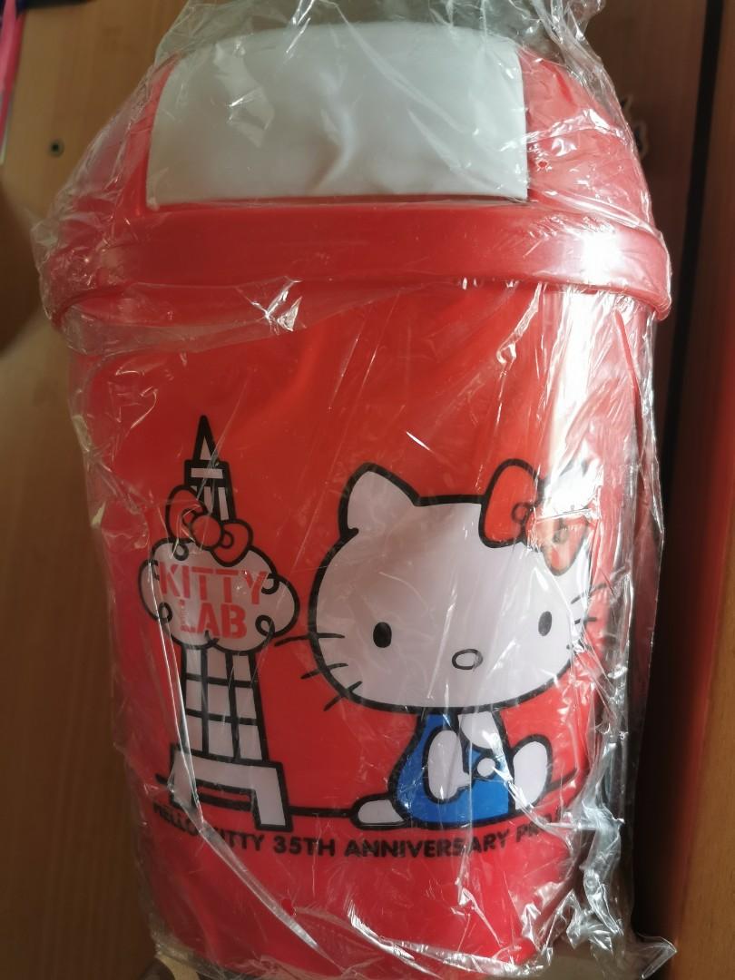 Hello Kitty 垃圾桶 rubbish bin 全新 18x30cm, 興趣及遊戲, 玩具 & 遊戲類 - Carousell