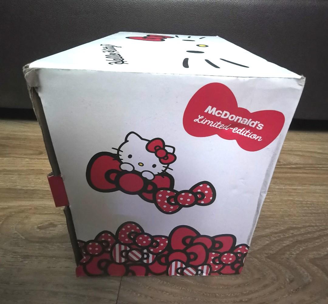 Hello Kitty Carrier, Hobbies & Toys, Memorabilia & Collectibles, Fan ...