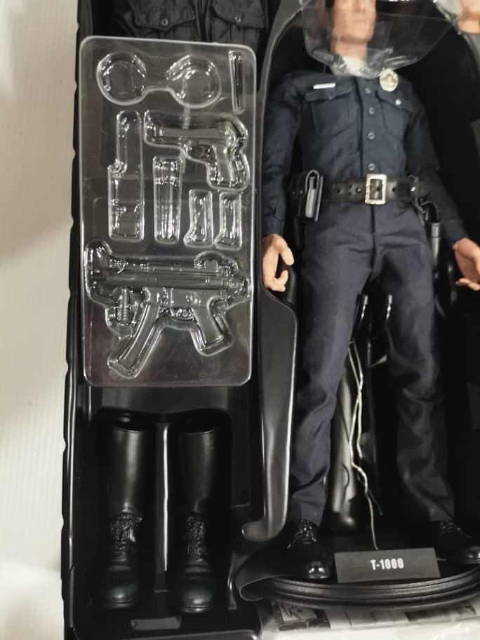 HOT TOYS MMS129 TERMINATOR 2: JUDGMENT DAY T1000 1/6TH SCALE ...
