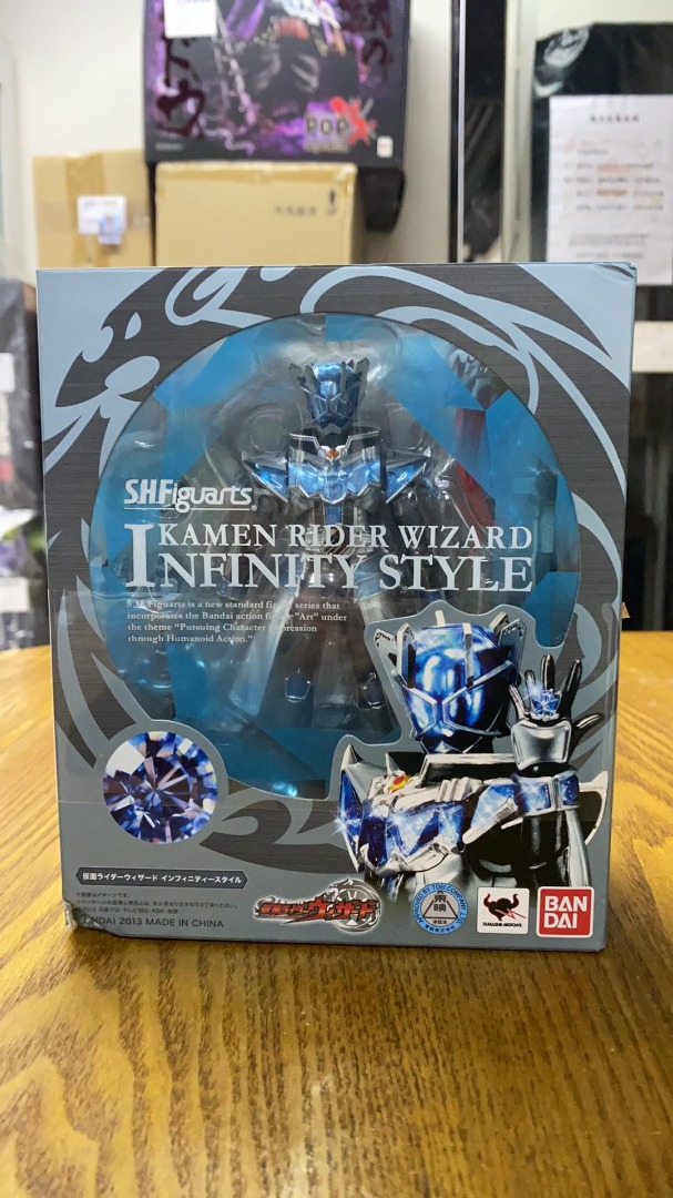 (JN)全新 日版 Bandai SHF Shf Kamen Rider Wizard Infinity 鑽石型態 幪面超人, 興趣及遊戲, 玩具 & 遊戲類 - Carousell