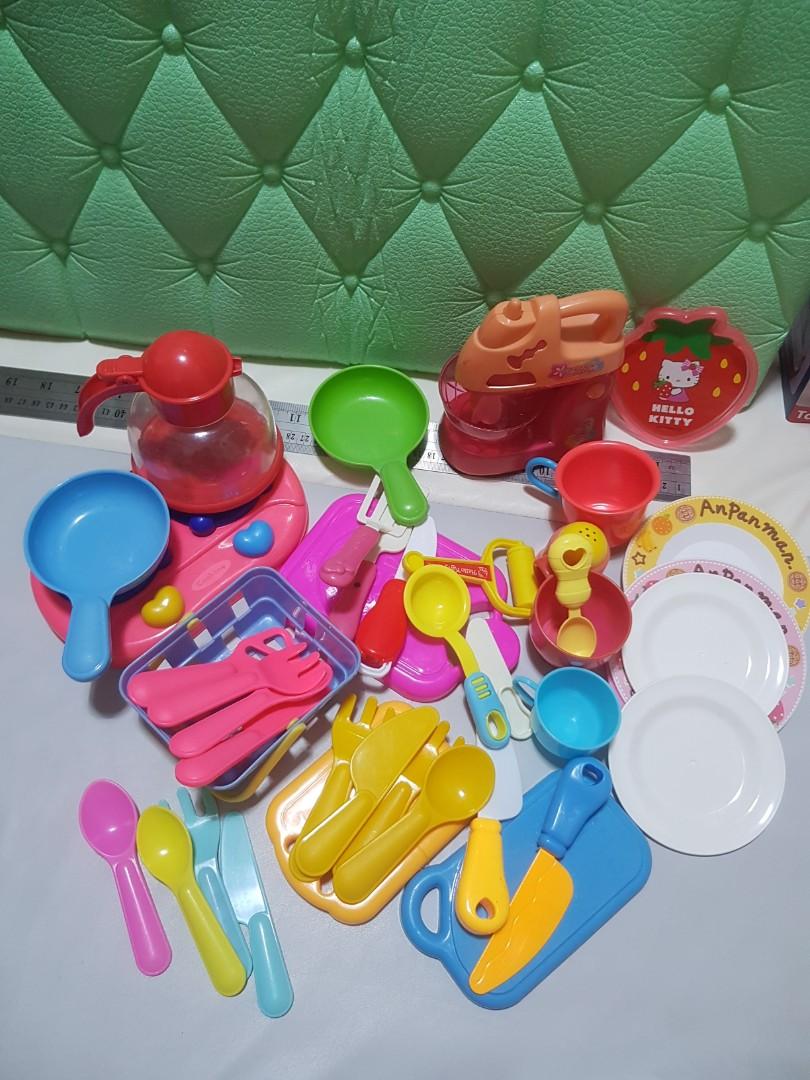 Kitchen toy plate spoon, Hobbies & Toys, Toys & Games on Carousell