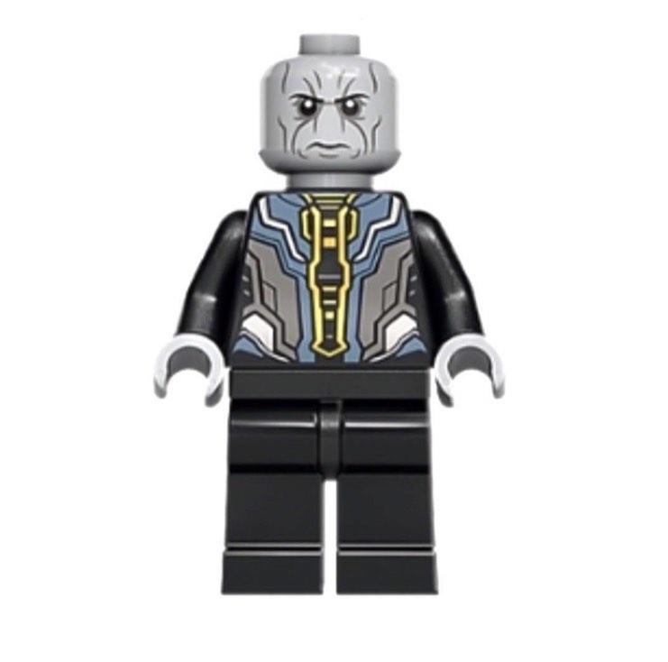 Lego 76218 Mordo Ebony Maw Master Wong, Hobbies & Toys, Toys & Games on ...