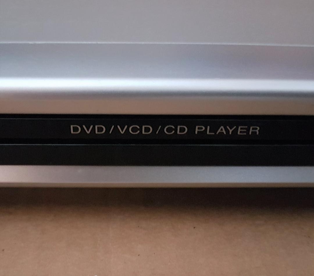 LG Electronics DVD / VCD / CD Player, LG Model NE9423P, Karaoke Session ...