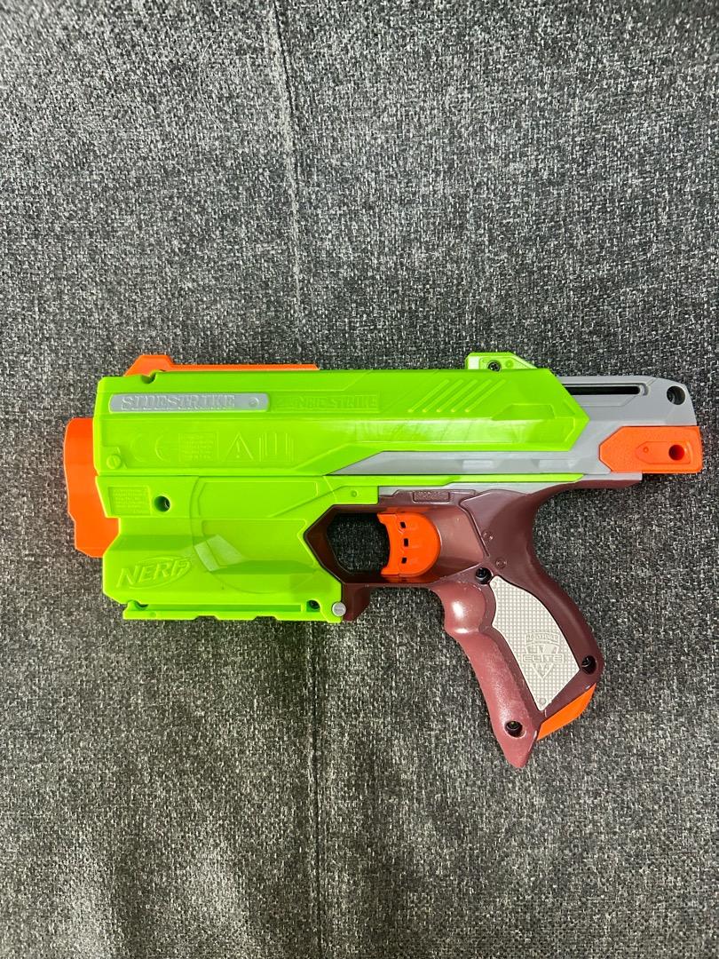 Nerf gun pistol, Hobbies & Toys, Toys & Games on Carousell