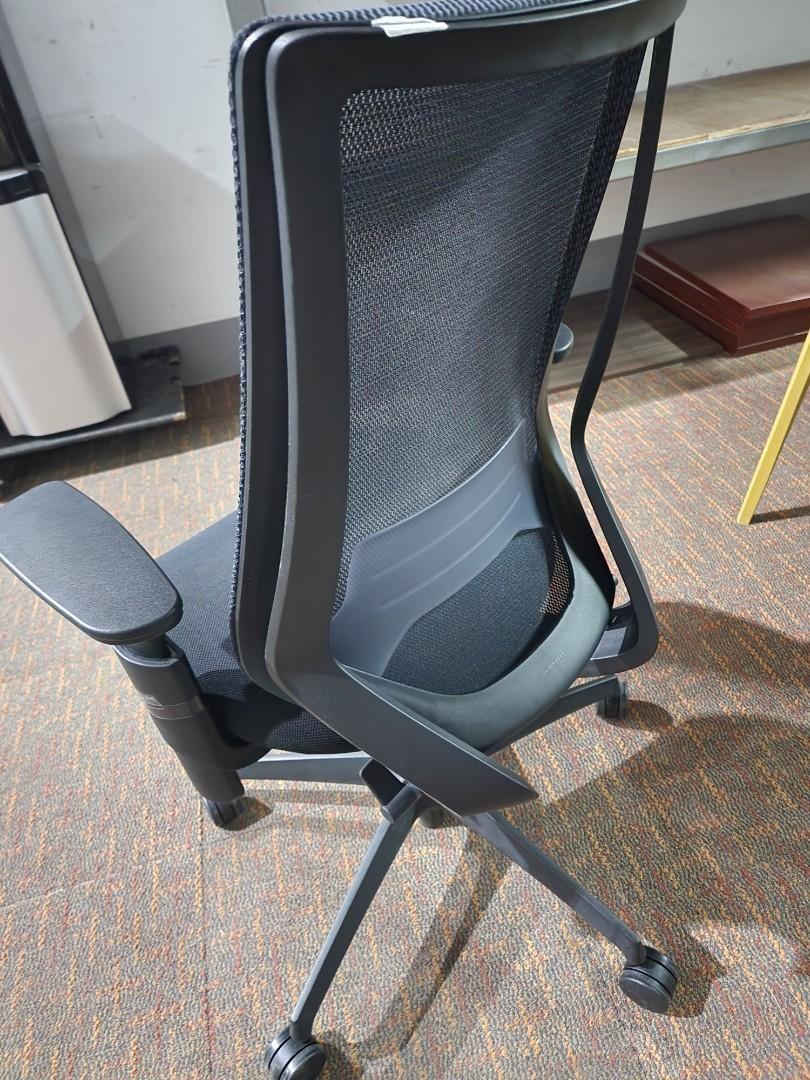 Kokuyo Duora Mesh Ergonomic Lumbar armrest support Office Computer Desk ...