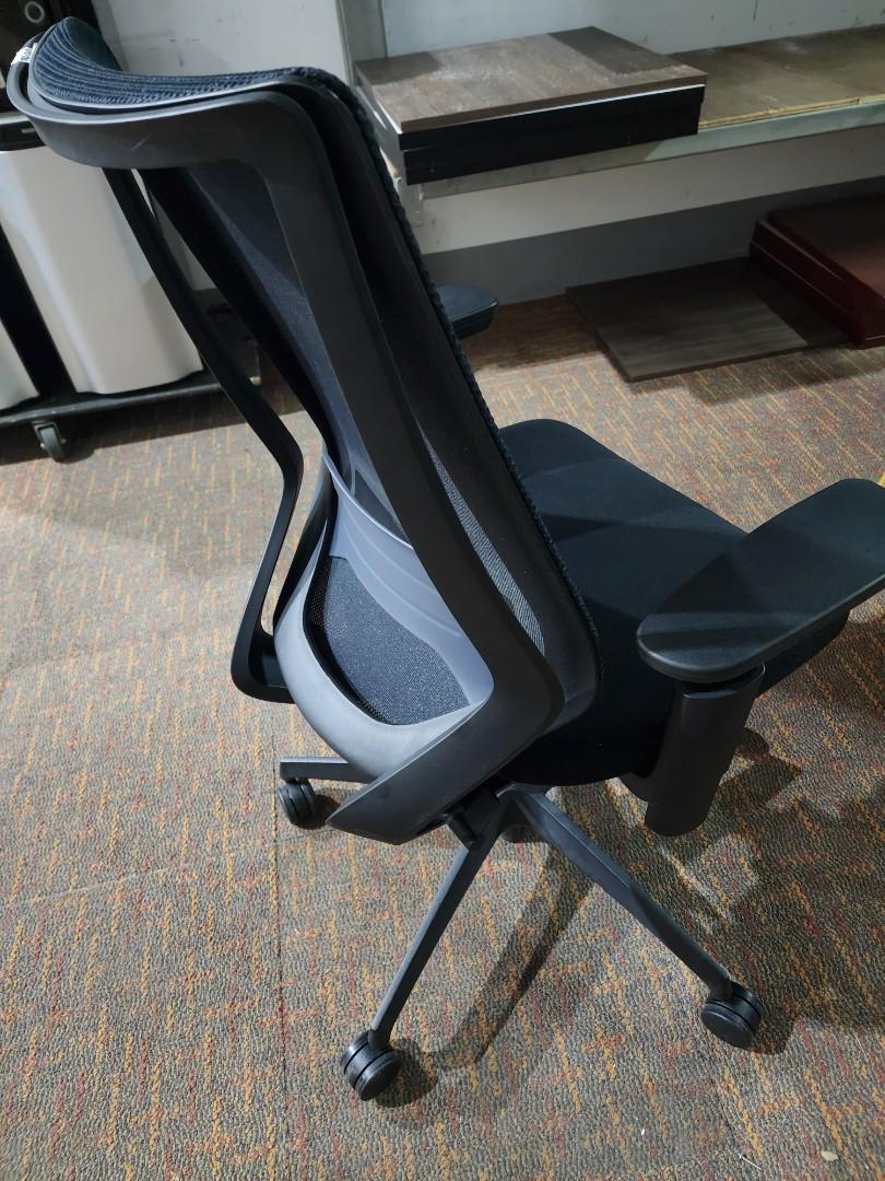 Kokuyo Duora Mesh Ergonomic Lumbar armrest support Office Computer Desk ...