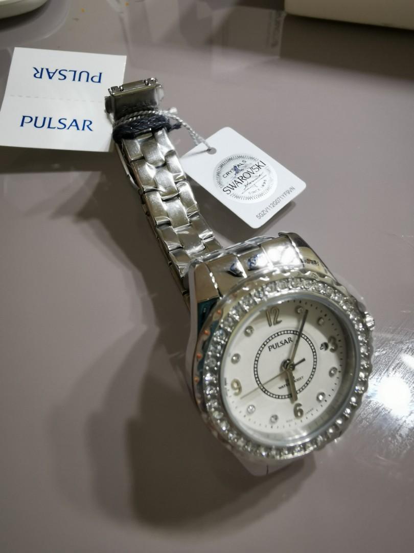PULSAR watch, Women's Fashion, Watches & Accessories, Watches on Carousell