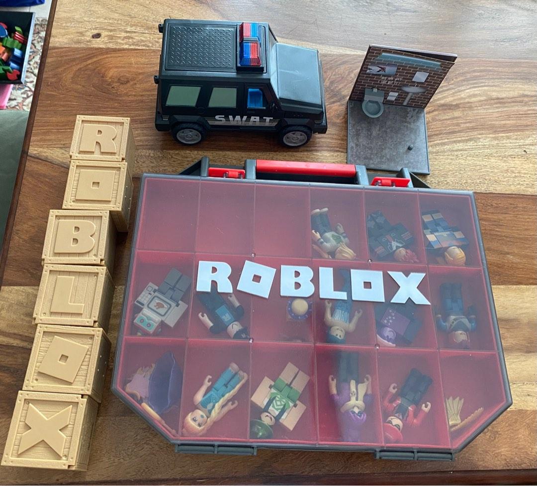 Roblox set, Hobbies & Toys, Toys & Games on Carousell