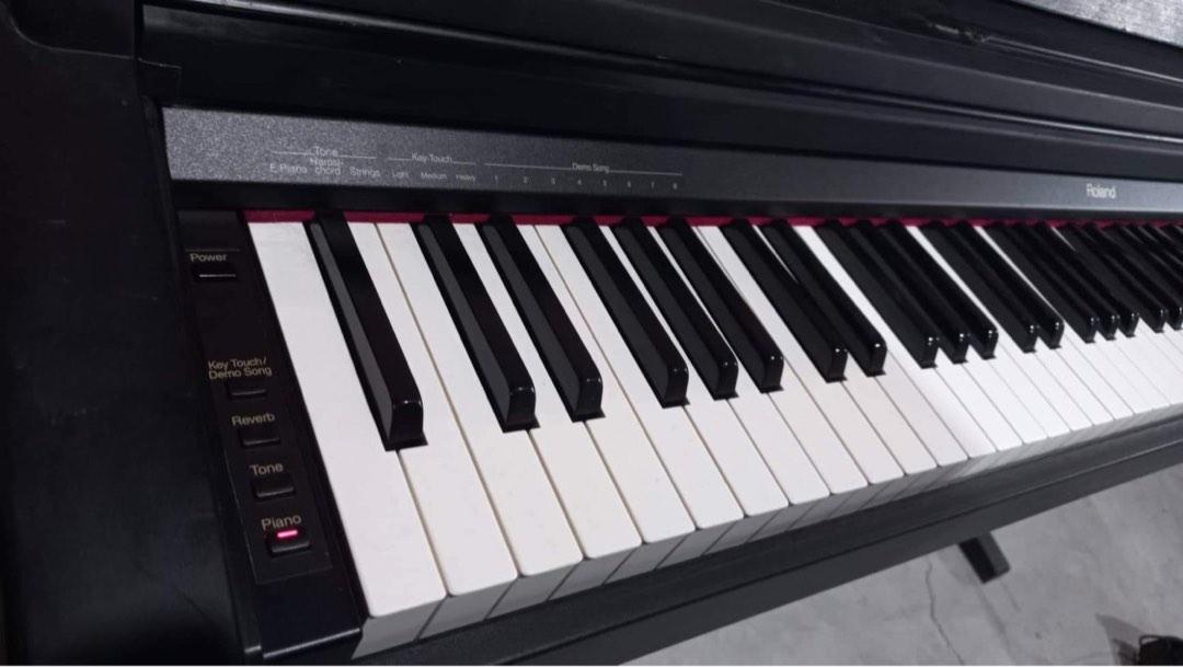 Roland HP147, Hobbies & Toys, Music & Media, Musical Instruments on ...