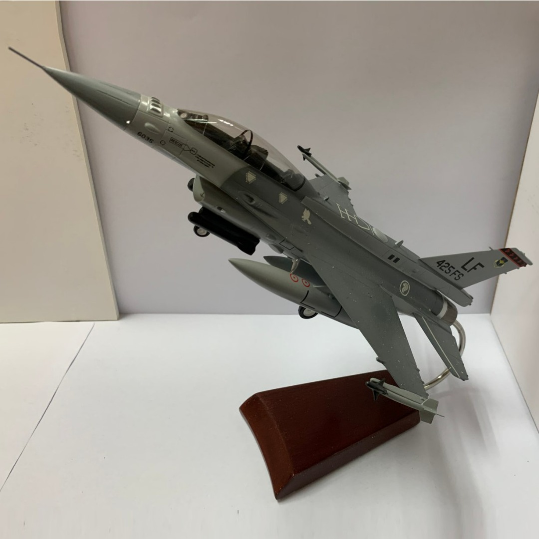 RSAF REPUBLIC OF SINGAPORE AIR FORCE GENERAL DYNAMIC F-16D LUKE AIR ...