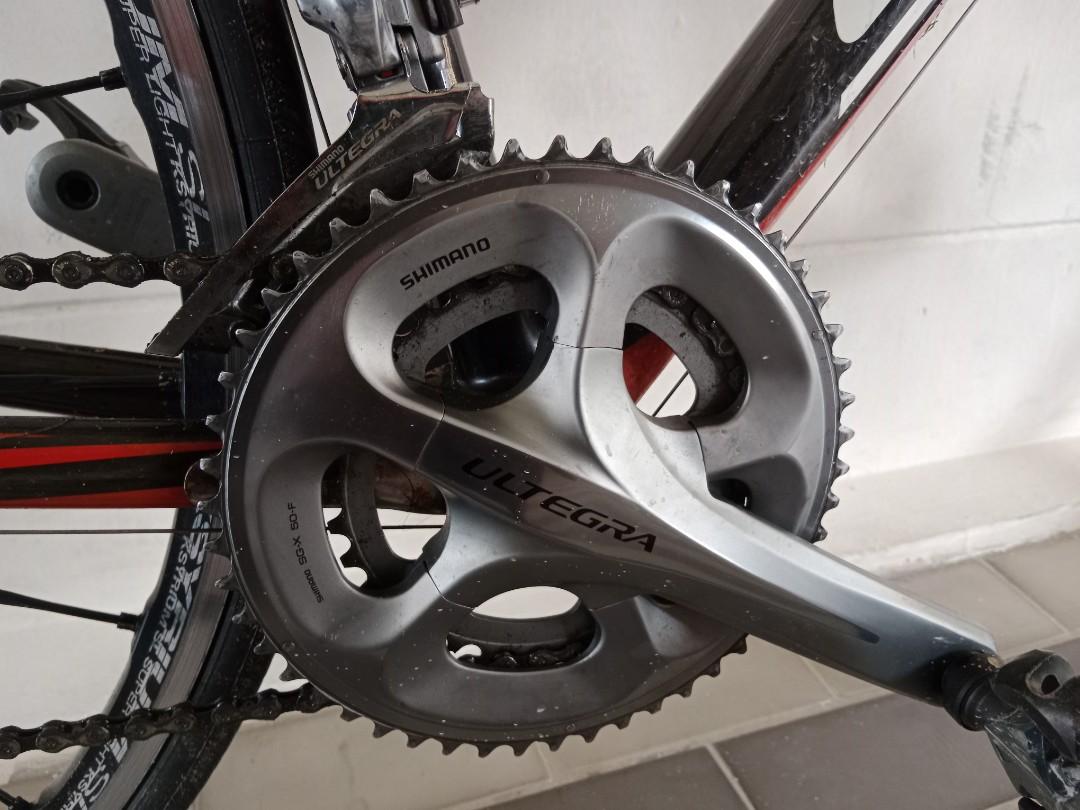 Scott R2 Carbon Fibre Road Bike, Sports Equipment, Bicycles & Parts ...