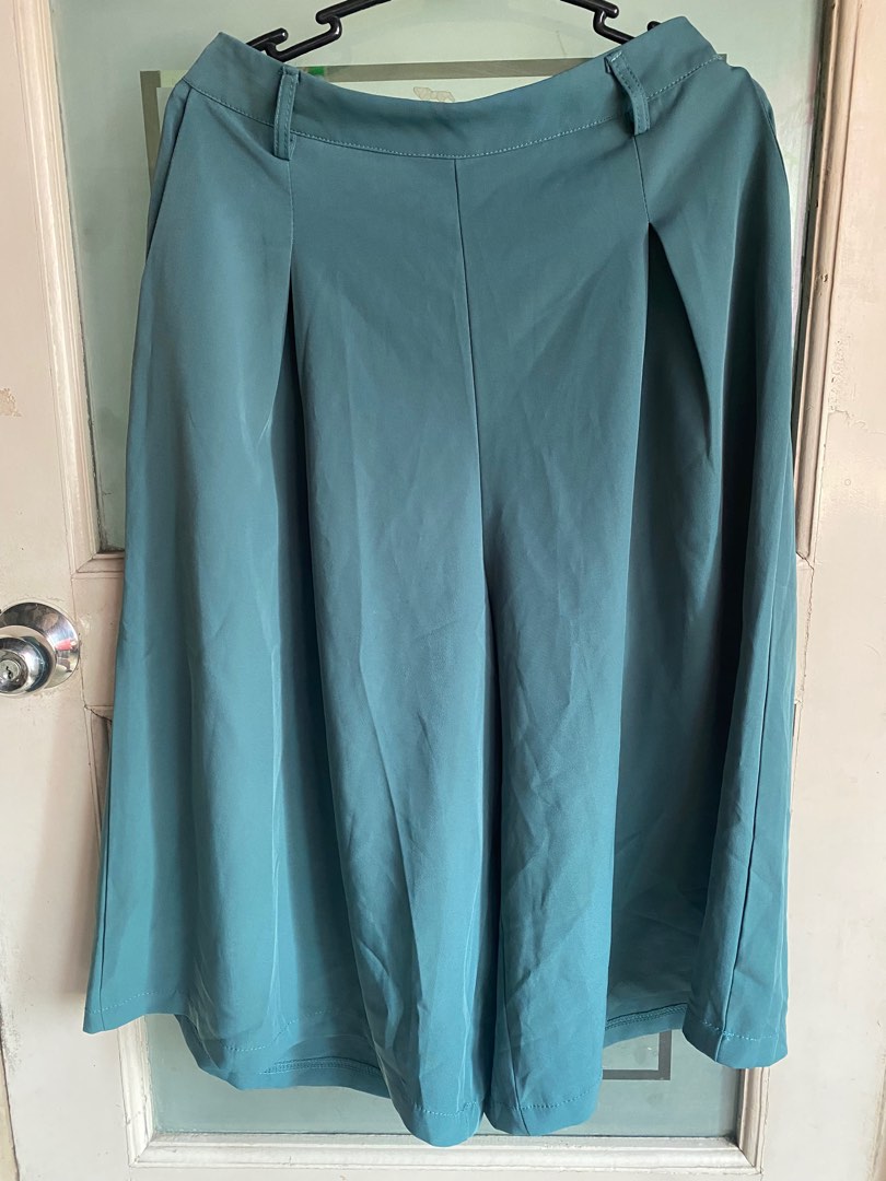 Square pants, Women's Fashion, Bottoms, Other Bottoms on Carousell