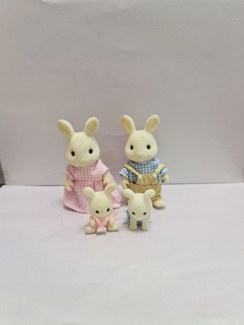 Sylvanian Families Snow Rabbit Open Handed, Hobbies & Toys, Toys ...