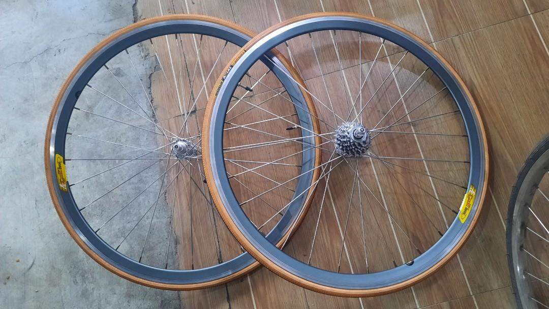 Velocity Deep V 700c Wheelset, Sports Equipment, Bicycles & Parts ...