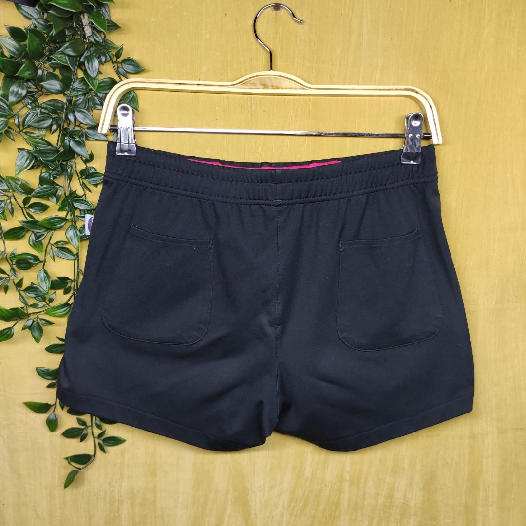 yonex sport short pant, Men's Fashion, Bottoms, Shorts on Carousell