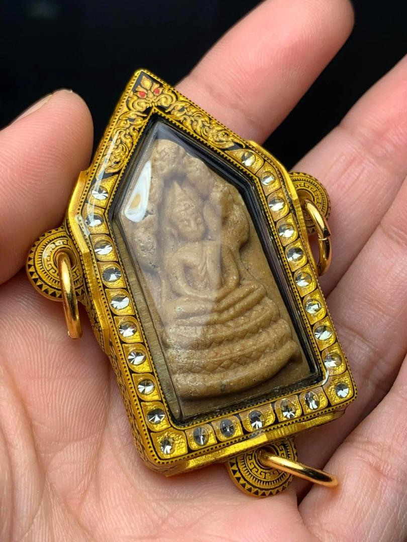 Laser Casing Amulet GOLD, Hobbies & Toys, Memorabilia & Collectibles ...