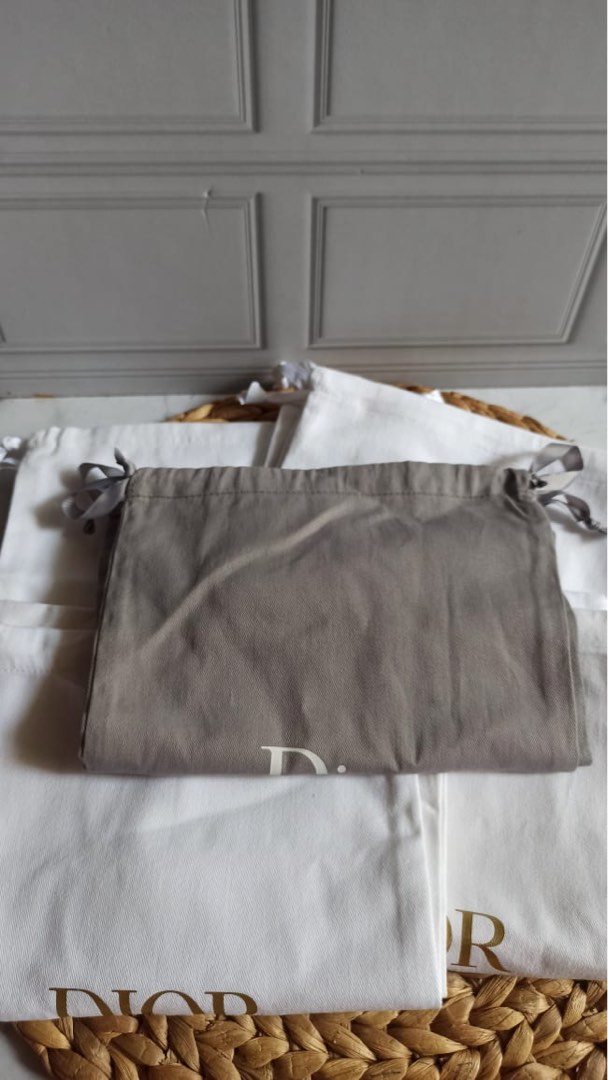 DB sepatu Dior, Fesyen Wanita, Sepatu di Carousell