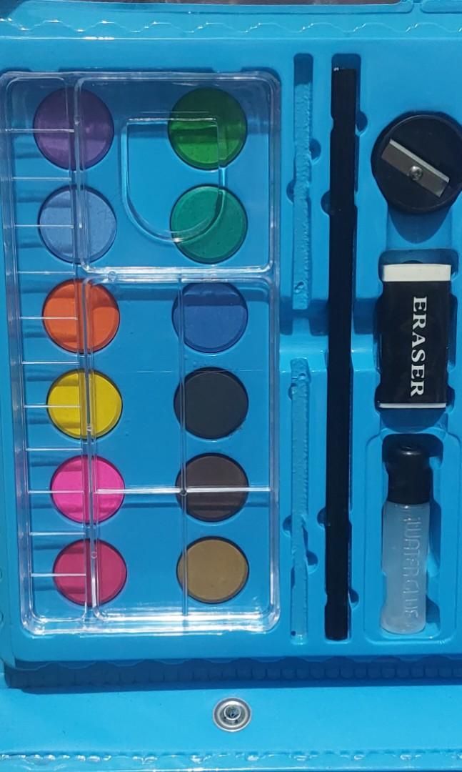 Disney Pooh Drawing Set, Hobbies & Toys, Stationary & Craft, Art ...