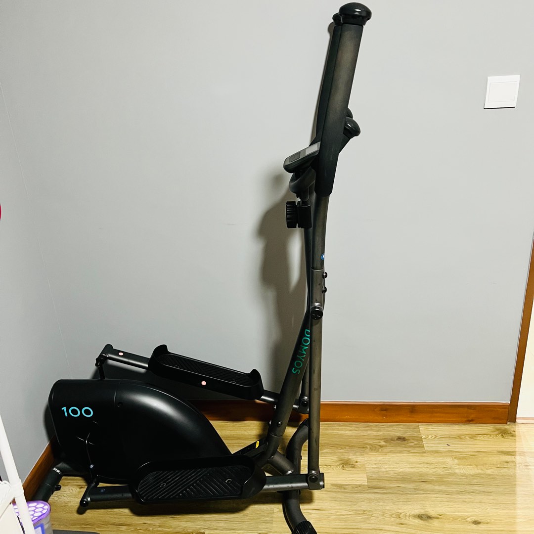 Elliptical Machine Decathlon Cross Trainer EL100, Sports Equipment ...