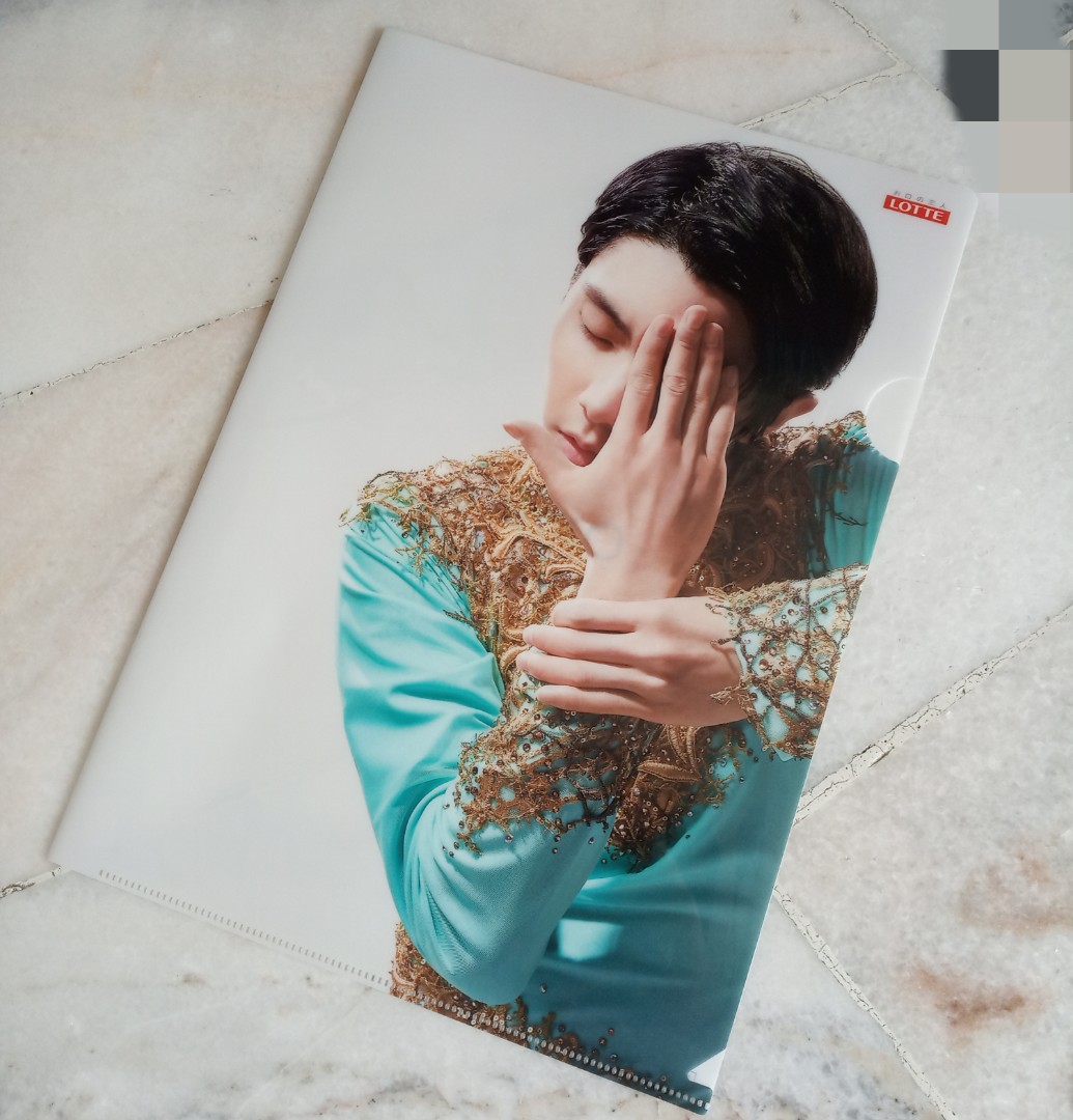 羽生结弦文件夹fail plastik bentuk L Yuzuru Hanyu A4 size L shape file holder ...