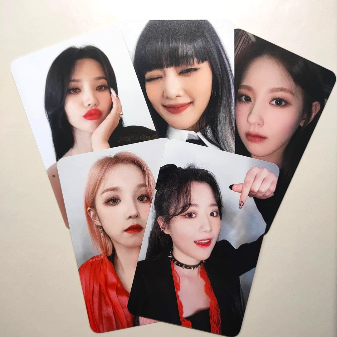 (G)I-DLE Just Me ()I-DLE World Tour MD Photocard SET (GIDLE), Hobbies ...