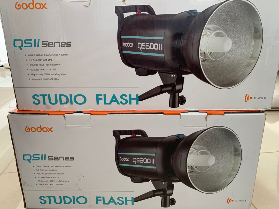 Godox strobe QS400II, Photography, Photography Accessories, Lighting & Studio Equipment on Carousell