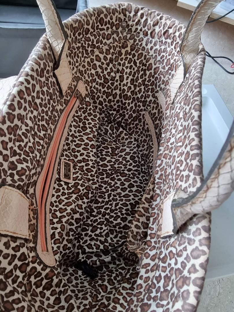 Guess bag, Women's Fashion, Bags & Wallets, Beach Bags on Carousell