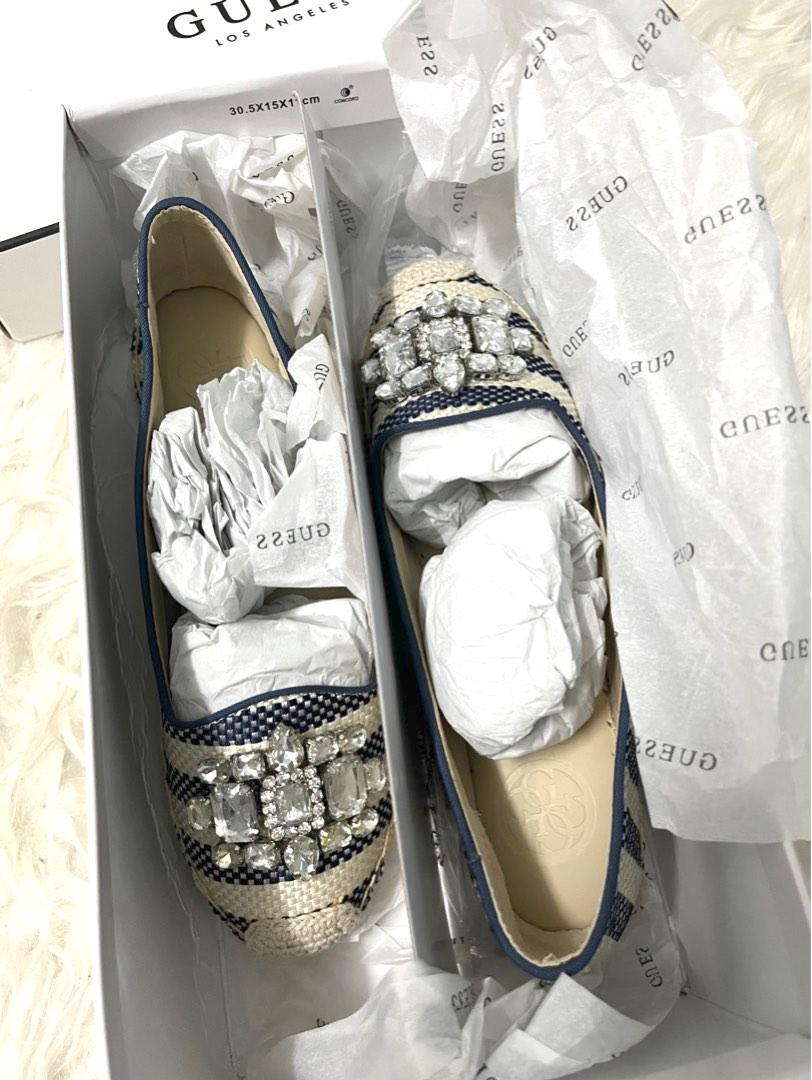 Guess Classic Flats, Women's Fashion, Footwear, Flats on Carousell