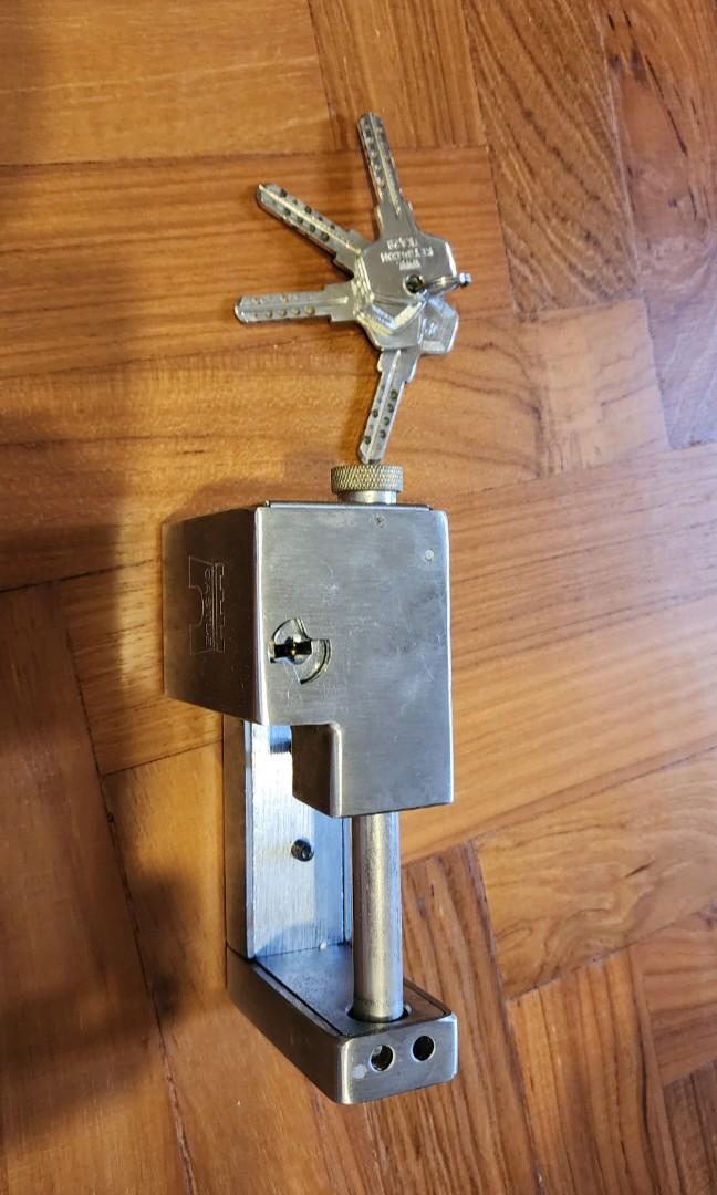 Heavy Duty Castle Lock, Furniture & Home Living, Security & Locks ...