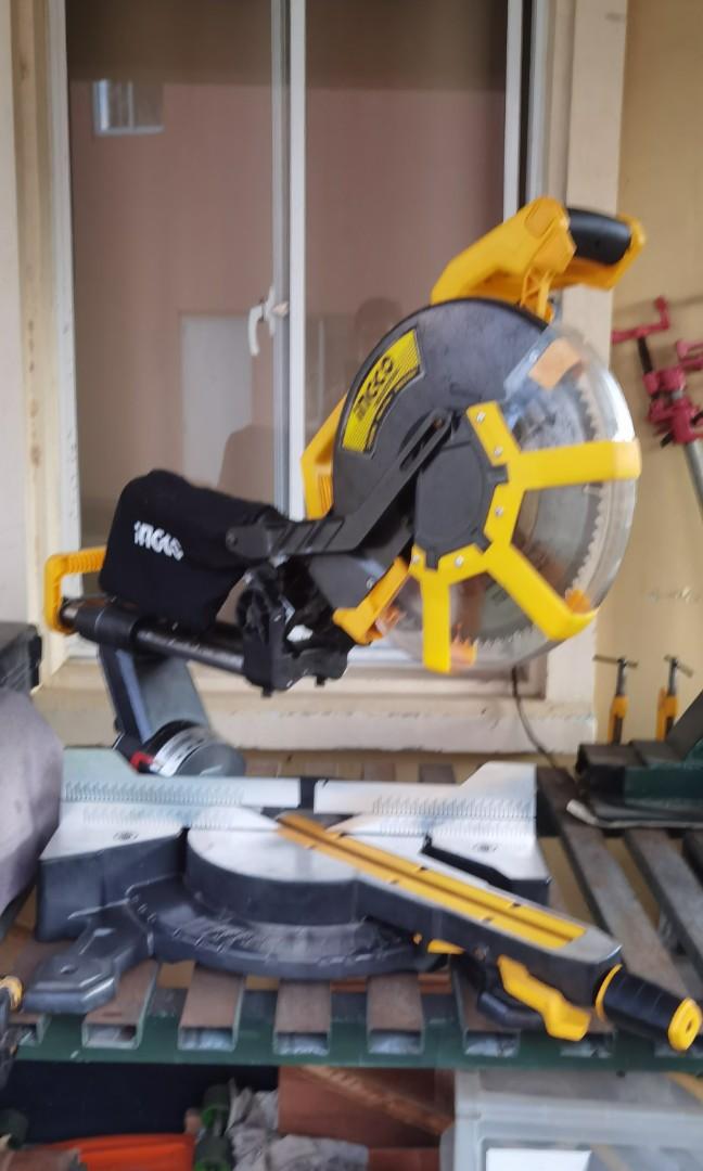 Ingco Sliding Mitre Saw, Commercial & Industrial, Construction Tools ... Ingco Sliding Mitre Saw, Commercial & Industrial, Construction Tools ...