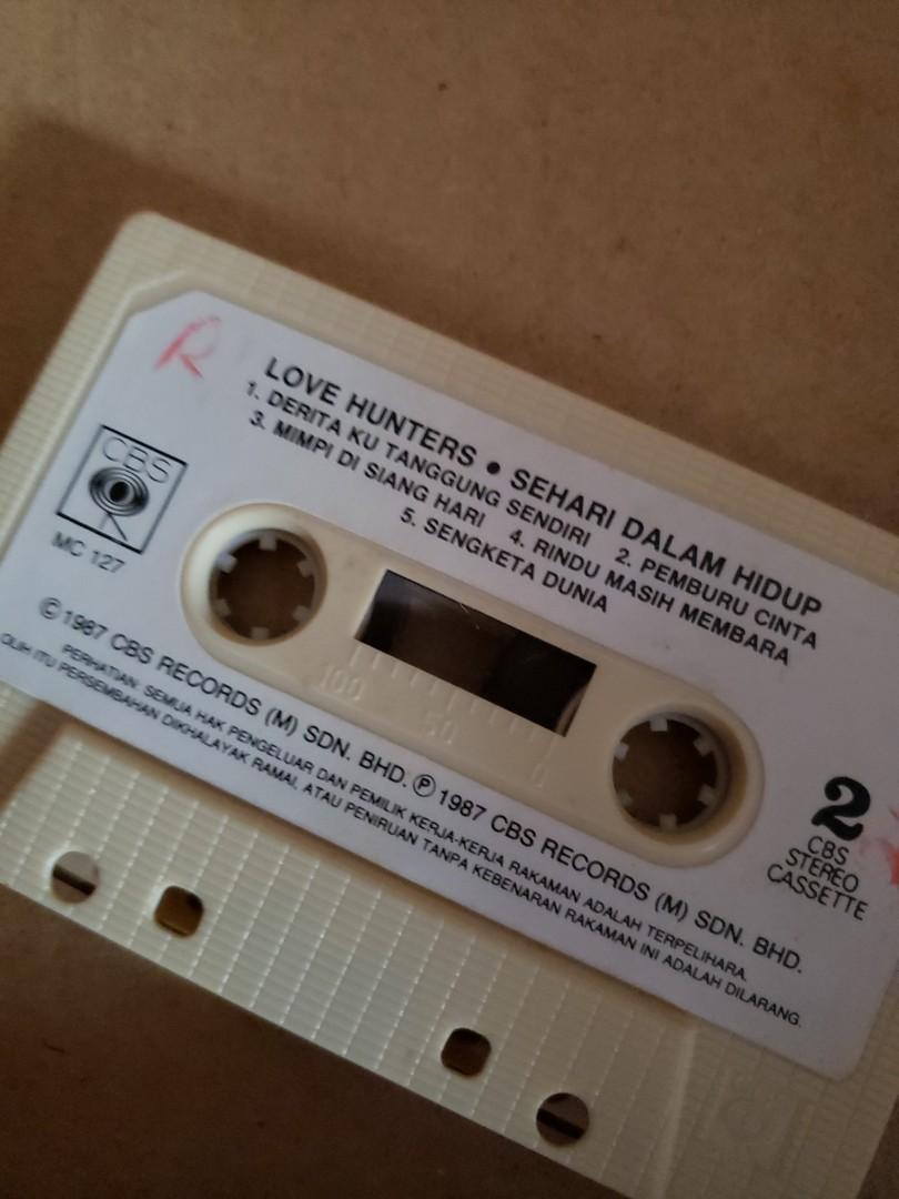 KASET Vintage CASSETTE - LOVE HUNTERS - Sehari Dalam Hidup 1987 [ no ...