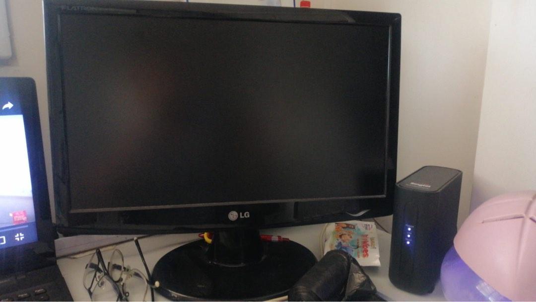 LG Flatron W1943SE Monitor, Computers & Tech, Desktops on Carousell
